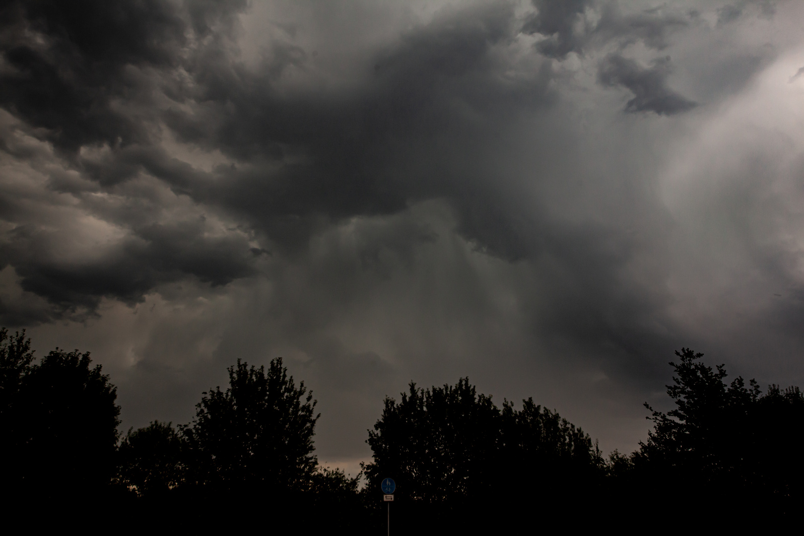 Dark Clouds Foto & Bild | fotos, nature, world Bilder auf fotocommunity