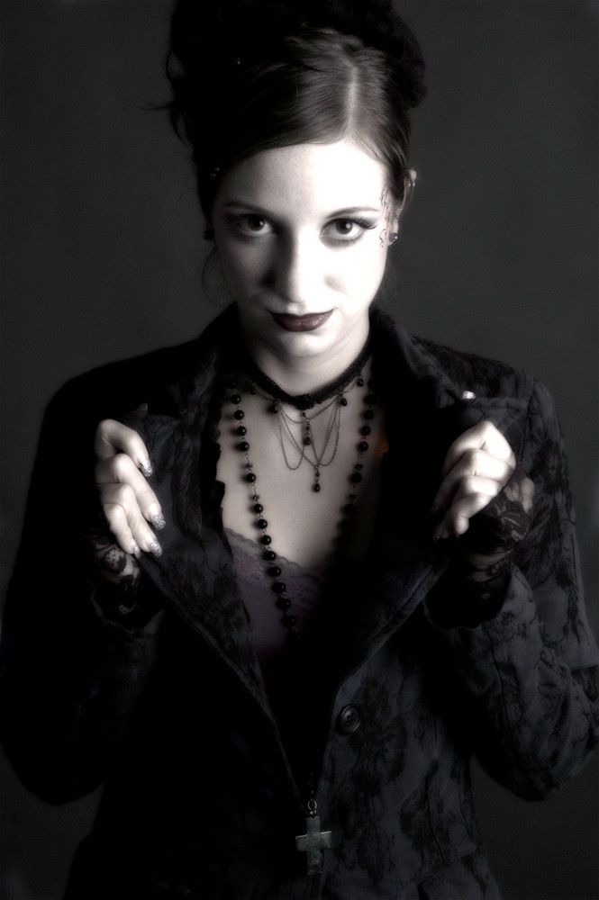 dark lady Foto & Bild | portrait, portrait frauen, indoor Bilder auf ...