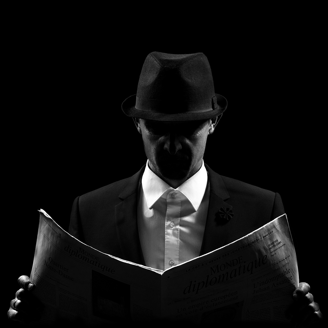 Dark news Foto & Bild | erwachsene menschen, portraits erwachsener ...