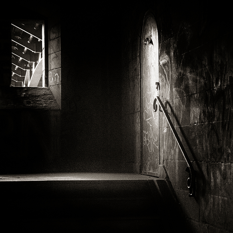 Dark side of cologne Foto & Bild | fotokunst, melancologne, spezial ...