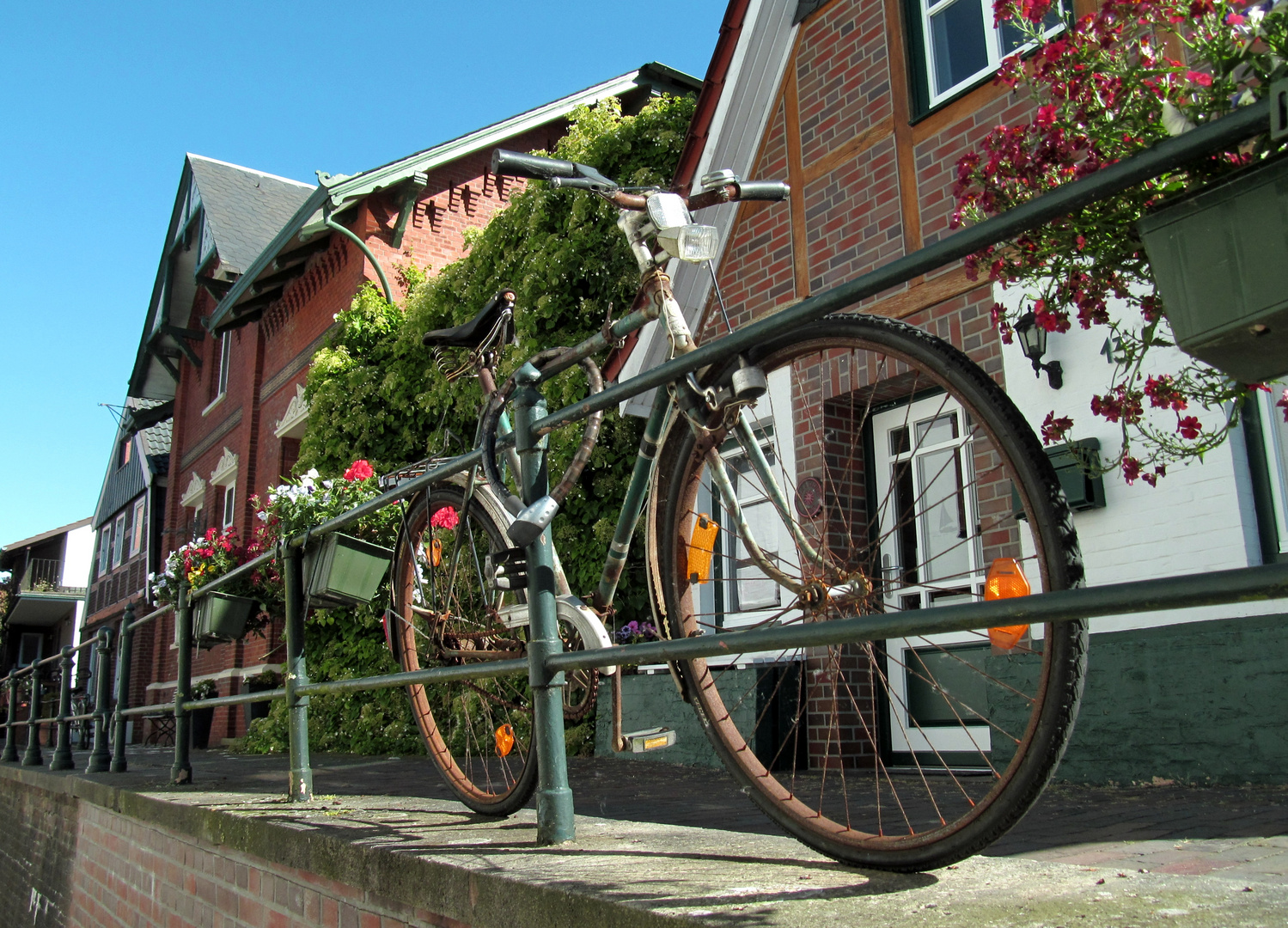 das alte Fahrrad ... Foto & Bild | deutschland, europe, niedersachsen Bilder auf fotocommunity