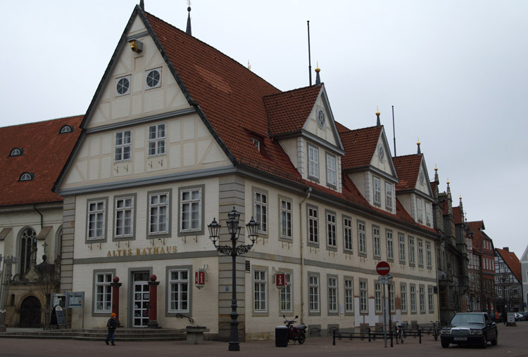 Das "Alte Rathaus" Foto & Bild | deutschland, europe, niedersachsen ...