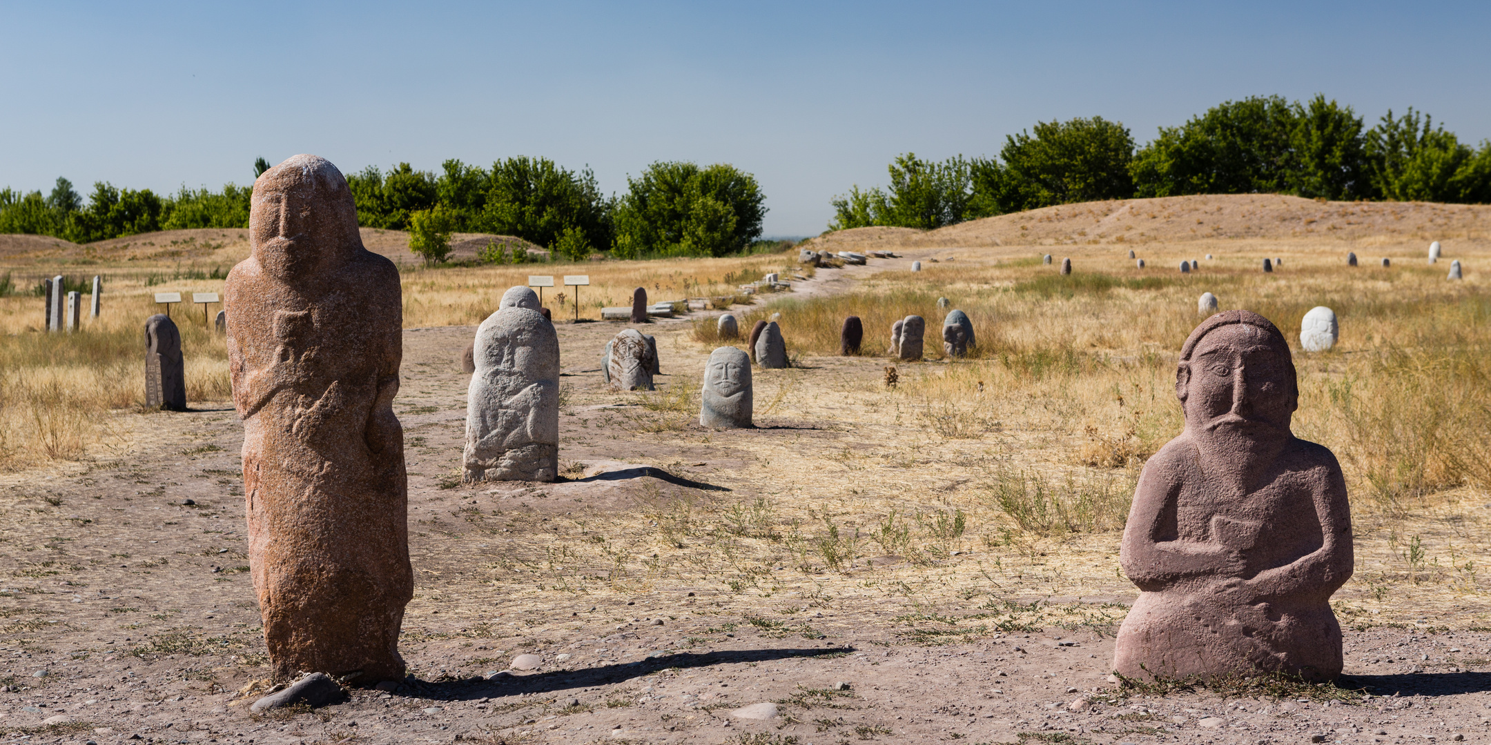 Das Balbal-Feld (2) Foto & Bild | world, asia, kyrgyzstan Bilder auf ...
