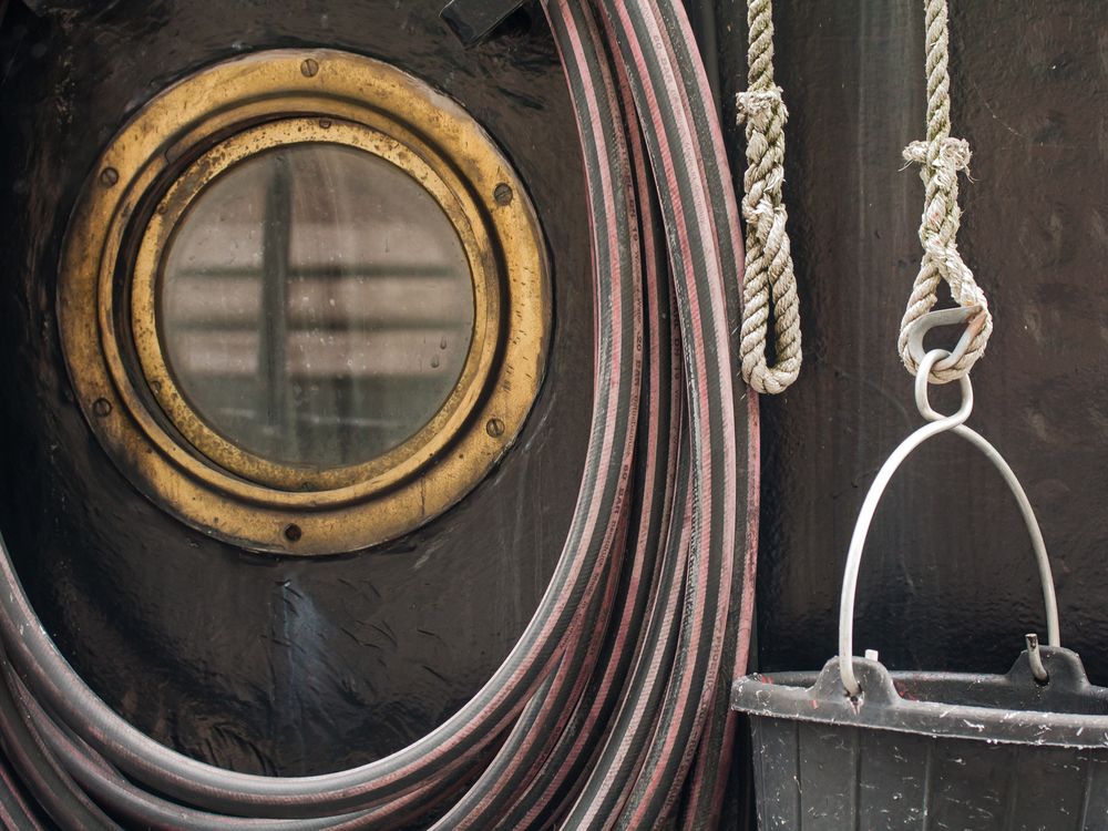 Das Bullauge Foto & Bild | industrie und technik, technik-details ...