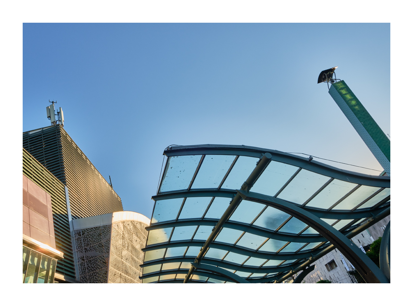 Das Dach Foto & Bild | city, world, shopping Bilder auf fotocommunity