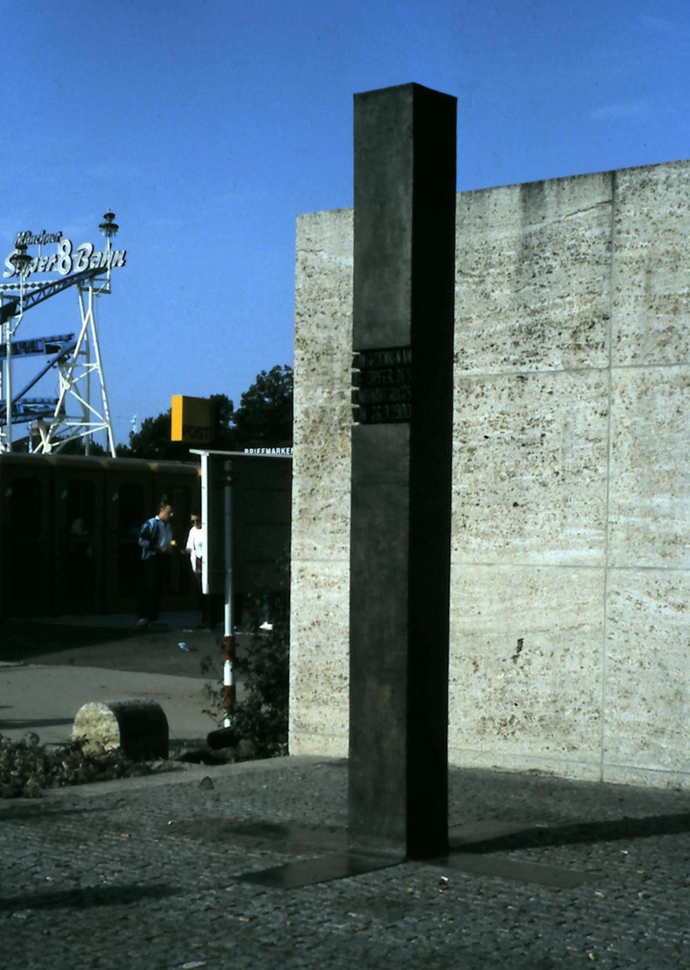 Das Denkmal... photo et image | deutschland, europe, bayern Images ...
