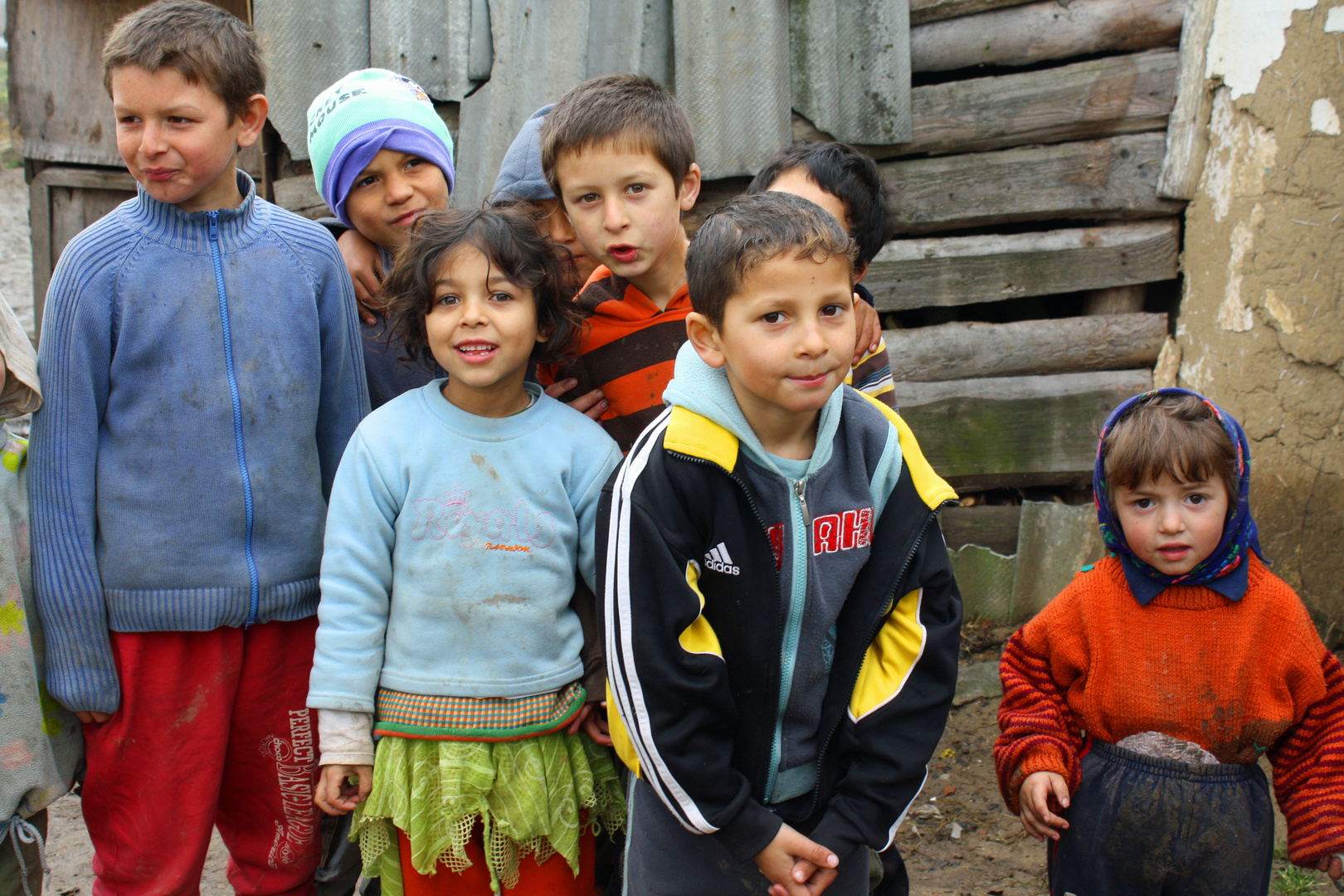 ...Das Dorf der Sinti-Kinder III... Foto & Bild | europe, balkans ...