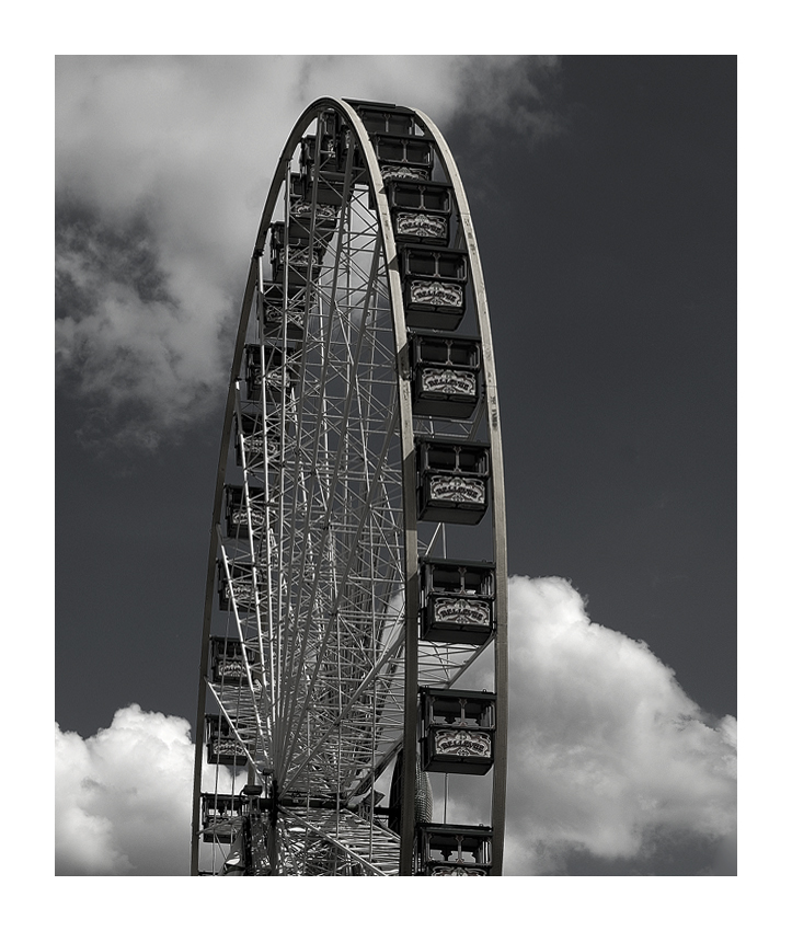 Das Ei das ein Rad ist Foto & Bild | fotokunst, monochrome fine art ...