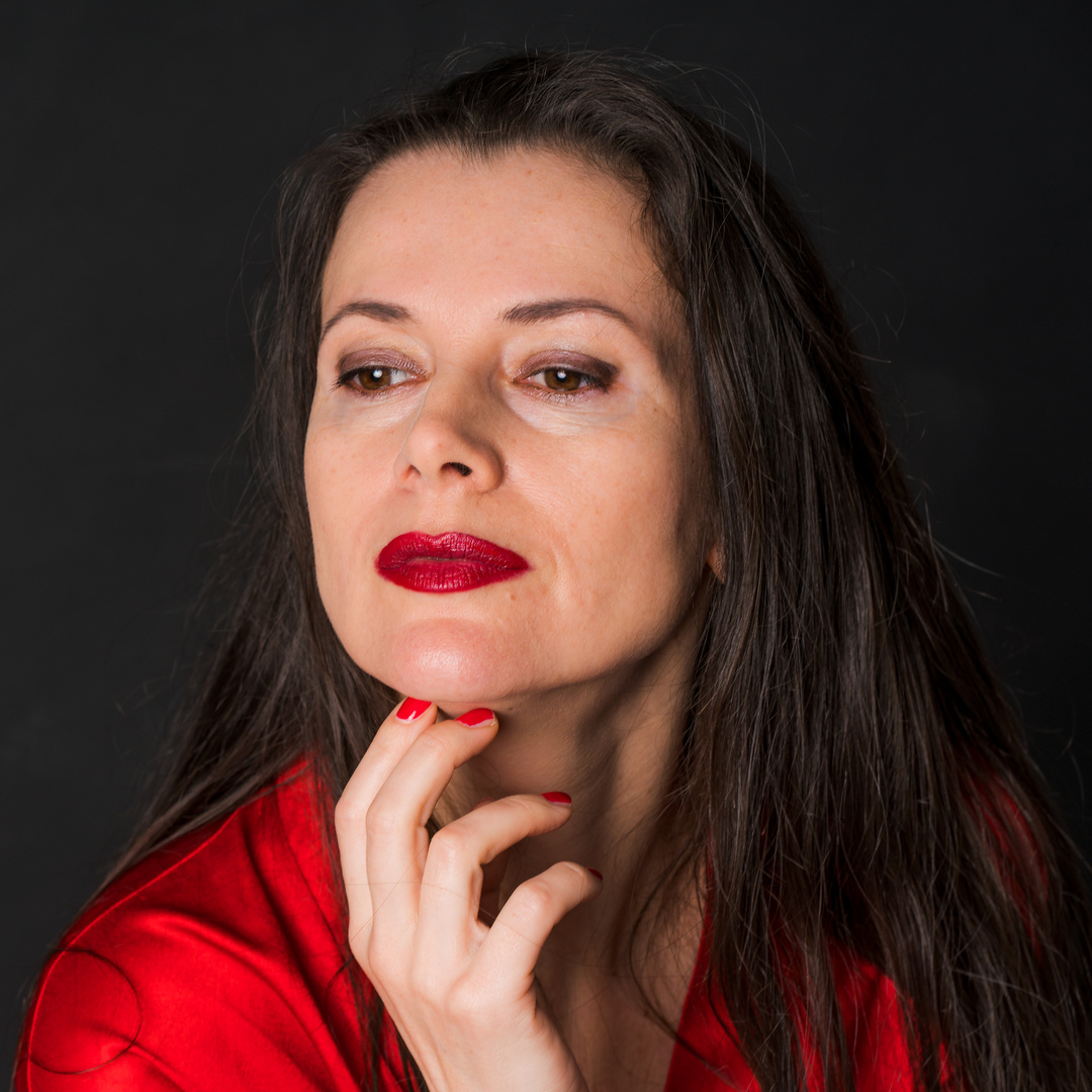 "Das Flüstern einer schönen Frau hört man weiter als den lautesten Ruf ...