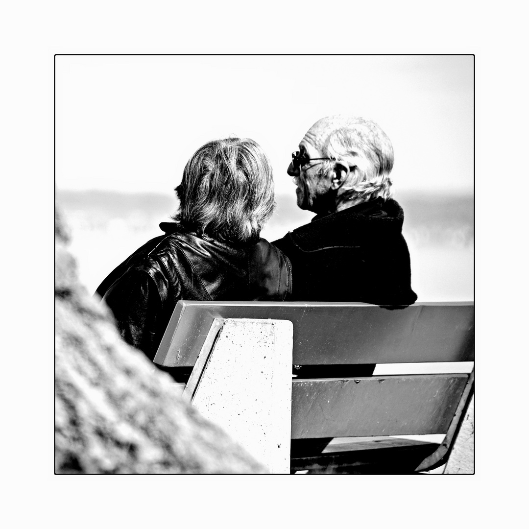Das Gespräch Foto & Bild | erwachsene menschen, menschen im alter ...