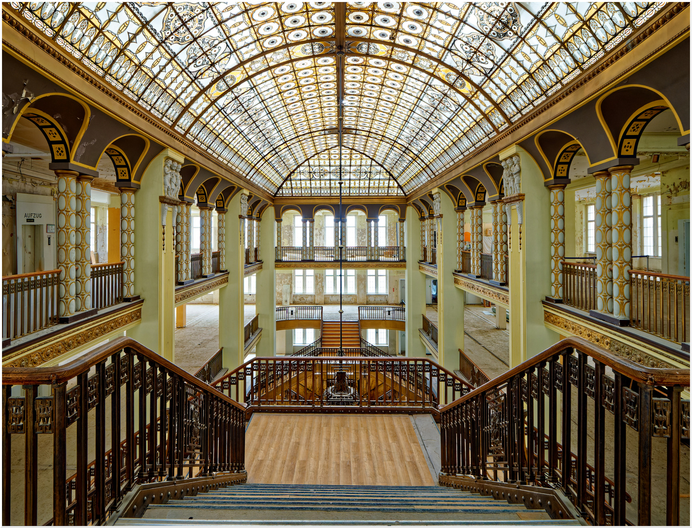 Das Görlitzer Kaufhaus Foto & Bild | lost places, olympus, deutschland ...