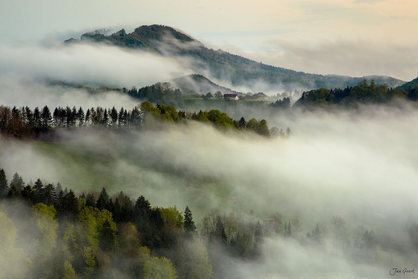 Das Haus im Nebel Foto & Bild | nebelstimmungen, wetter, zentralschweiz ...