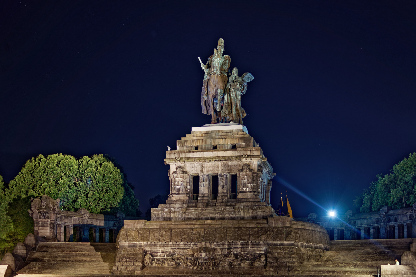 Das Kaiser Wilhelm Denkmal in Koblenz am Deutschen Eck Foto & Bild ...