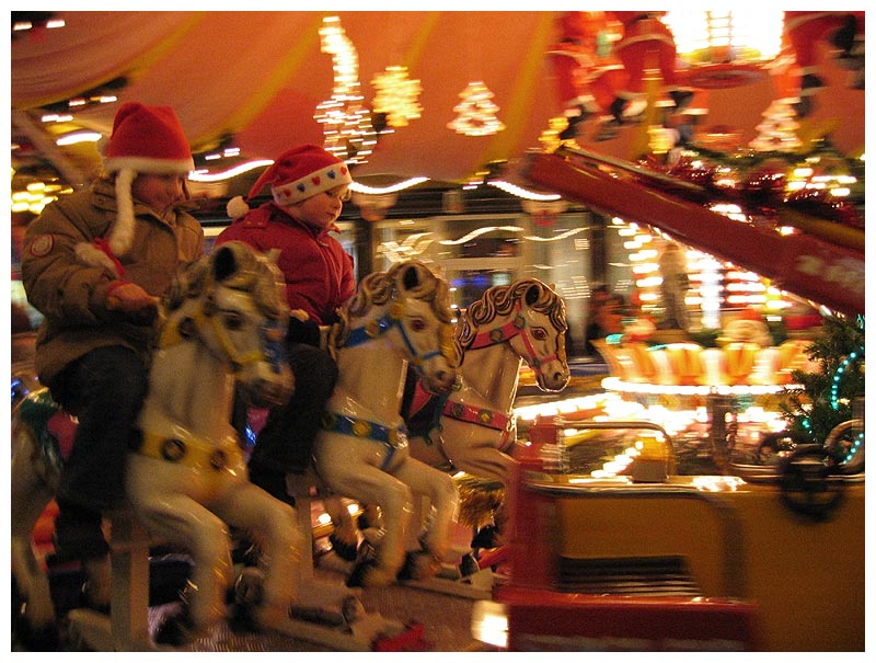 Das Karussell Foto & Bild | streetfotografie mit menschen, menschen ...