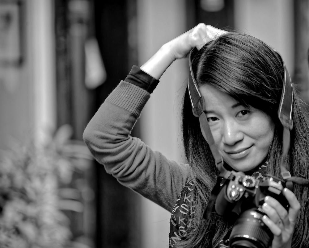 das Lächeln der Fotografin ... Foto & Bild | streetfotografie mit menschen, street: spontane ...