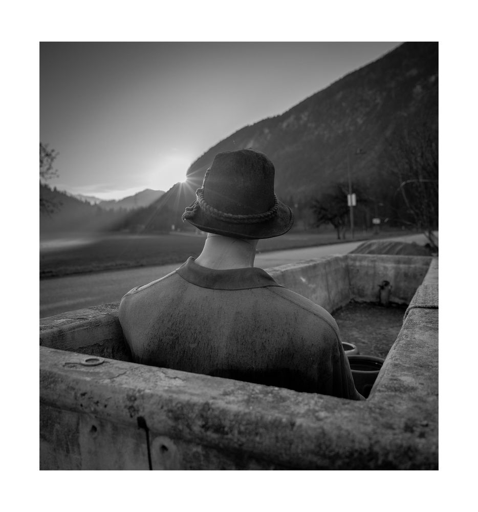 Das lange Warten auf den Winter! Foto & Bild | streetfotografie mit menschen, street: spontane ...