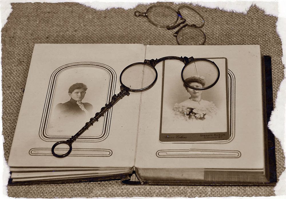 das Lorgnon Foto & Bild | menschen, museum, foto Bilder auf fotocommunity