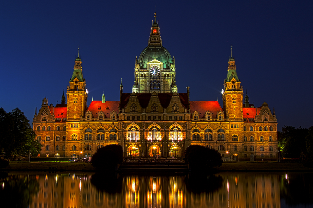 Das Neue (Alte) Rathaus in Hannover Foto & Bild | architektur ...