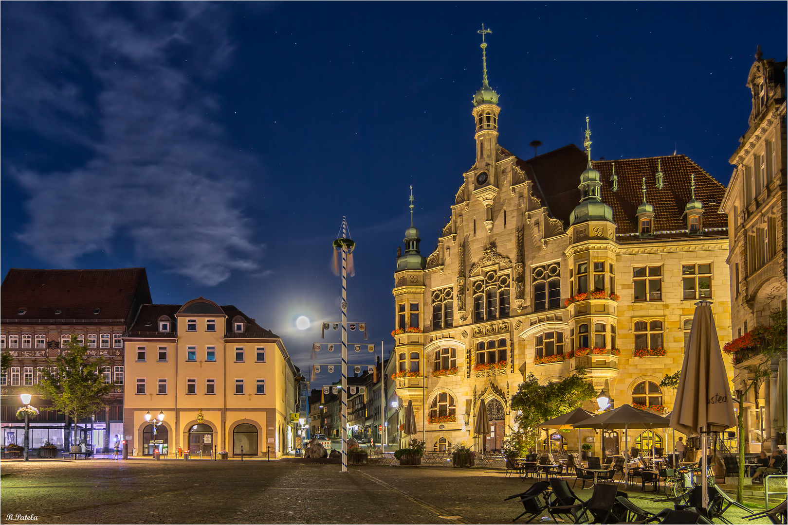 Das Rathaus... Foto & Bild | nachtaufnahme, blaue stunde, marktplatz ...