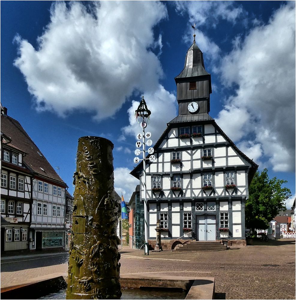 Das Rathaus in Uslar Foto & Bild | architektur, motive, profanbauten ...