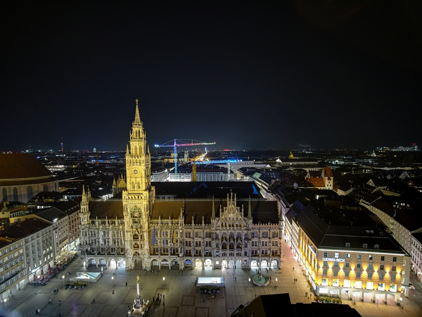 Das Rathaus von oben Foto & Bild | münchen Bilder auf fotocommunity
