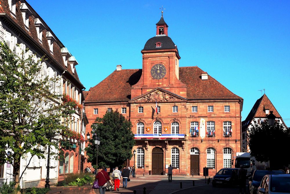 Das Rathaus von Wissembourg Foto & Bild | architektur, europe, france ...