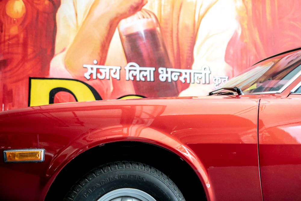 Das rote Auto Foto & Bild | abstraktes, formen, oldtimer Bilder auf ...