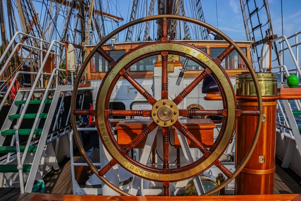 Unter Segeln Bilder & Fotos