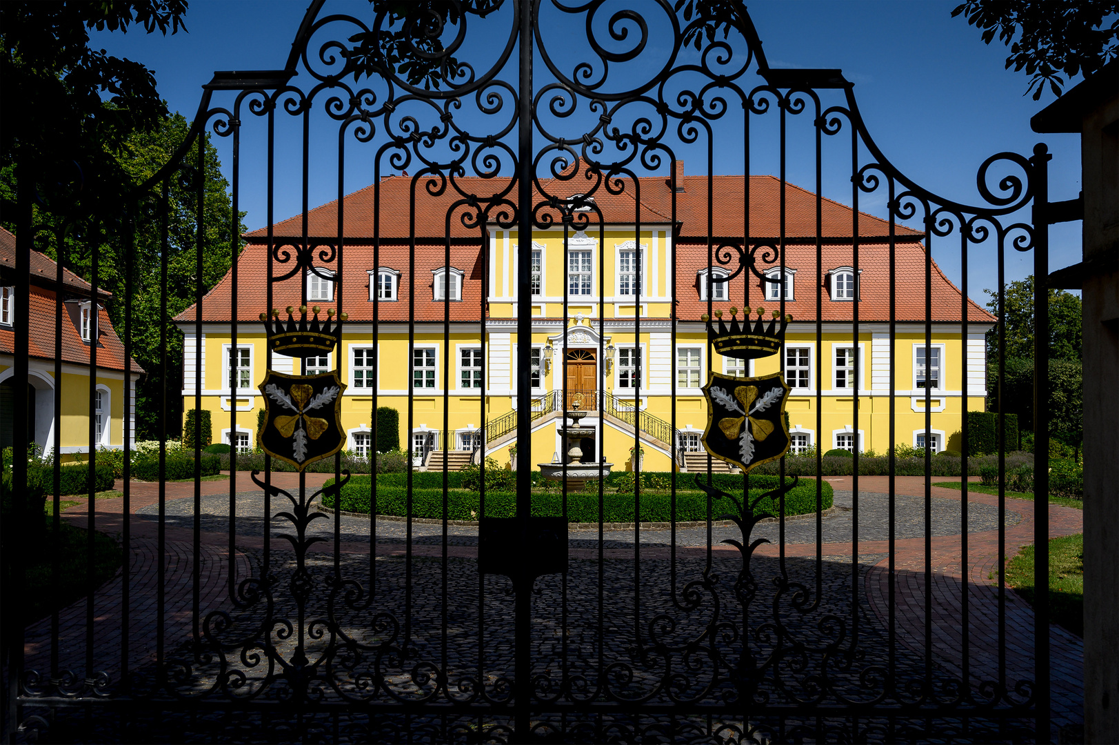 Das Schloss Döbbelin in der Altmark nahe Stendal_2 Foto & Bild ...