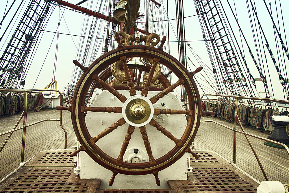 Das Steuerrad der Sedov Foto & Bild | schiffe und seewege, segelschiffe ...