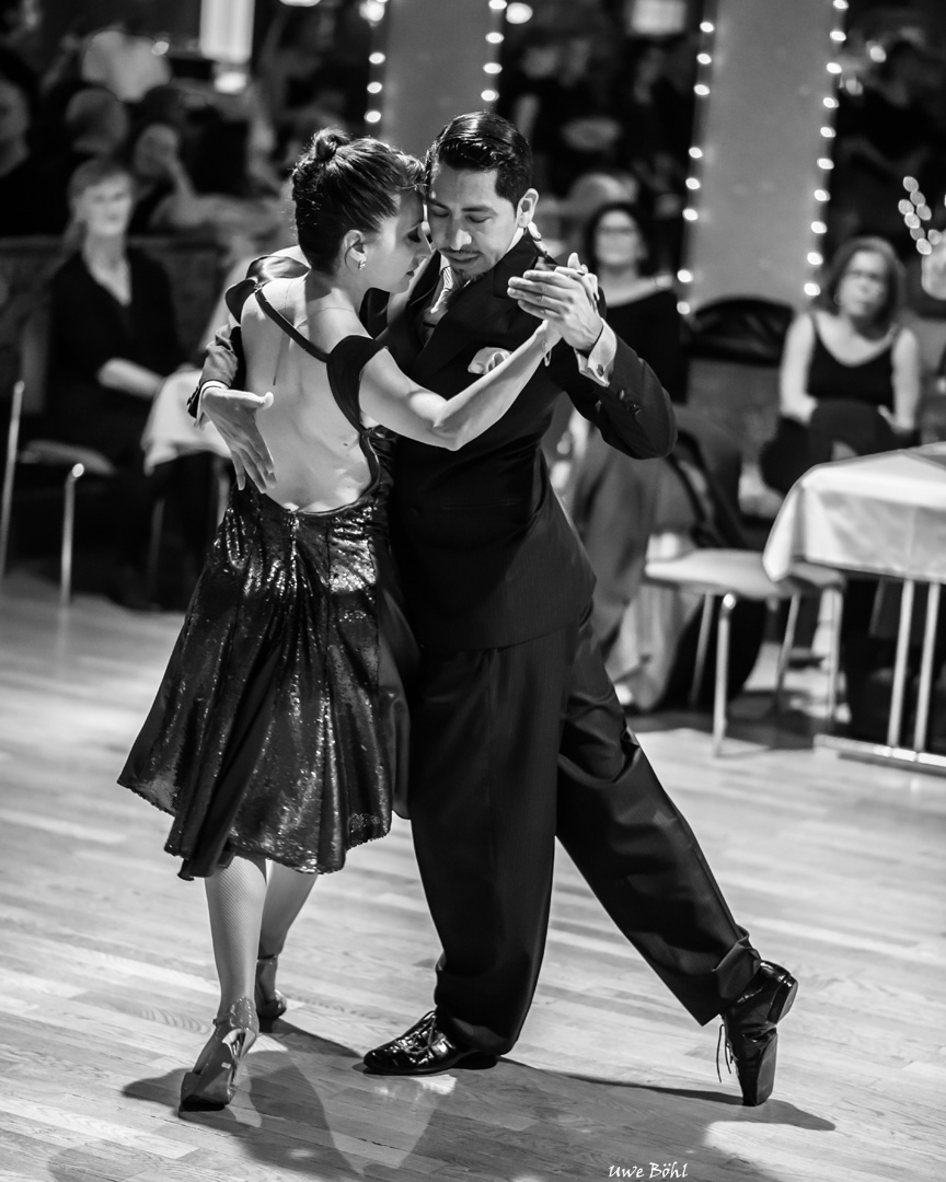 Das Tanzpaar Foto & Bild | kunstfotografie & kultur, fotokunst, tanz Bilder auf fotocommunity