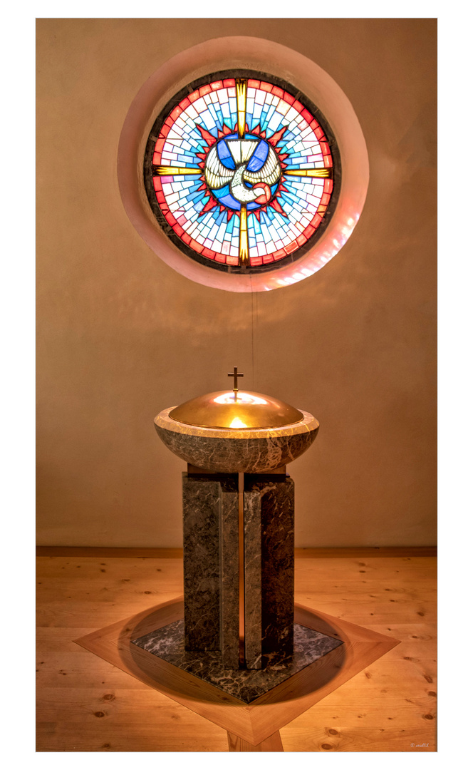 Das Taufbecken... Foto & Bild | dokumentation, österreich, kirchen ...