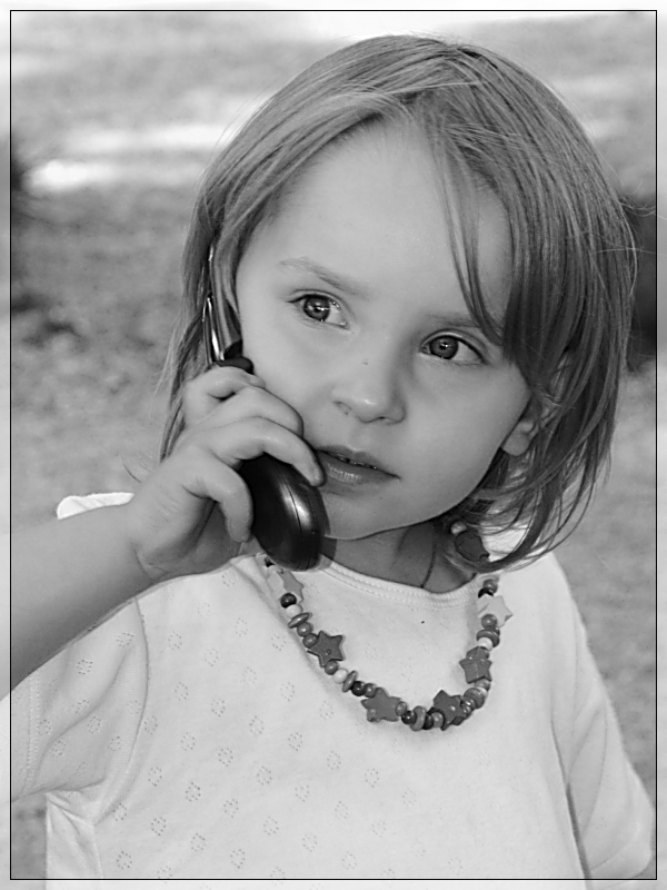 Das Telefonat Foto & Bild | kinder, kinder ab 2, menschen Bilder auf ...