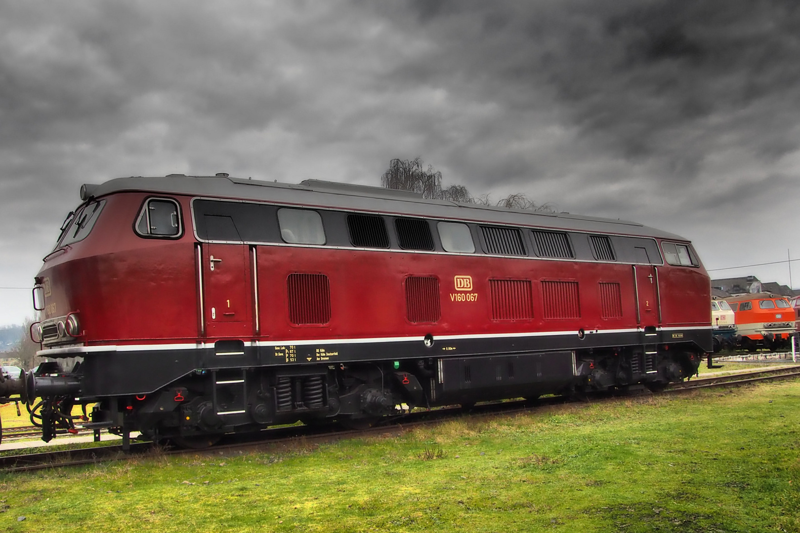 Das war noch ein schönes rot ...das aktuelle rot der Bahn bleicht immer ...