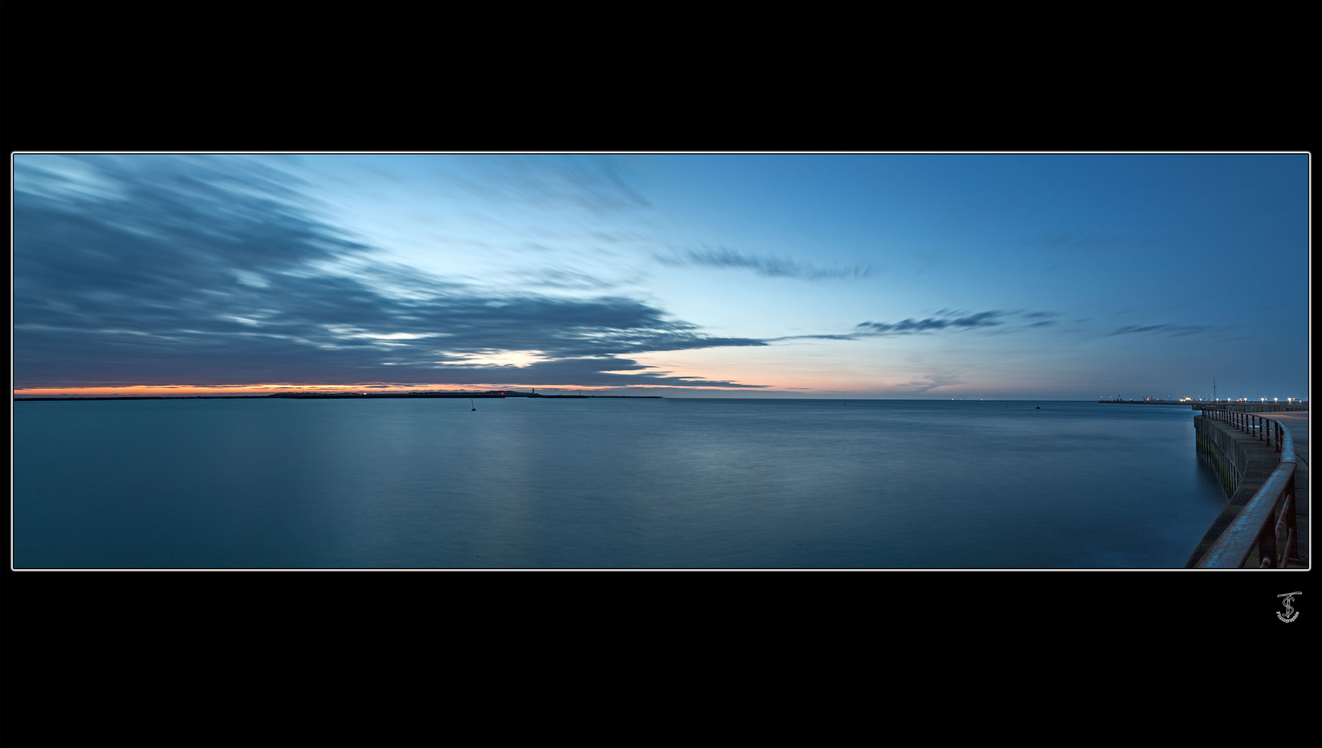 Das weite Meer Foto & Bild | himmel & universum, blaue stunde ...