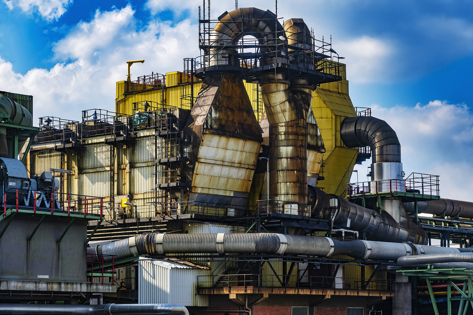 Das Werk der Aurubis AG im Hamburger Hafen Foto & Bild | architektur ...