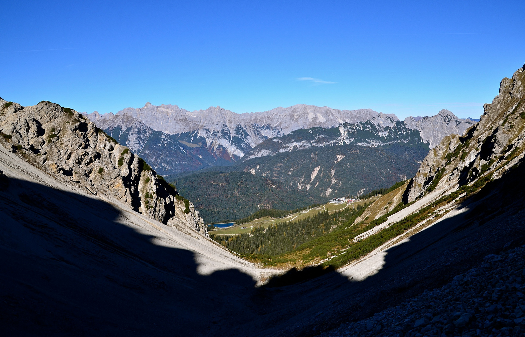 Das Wetterstein Gebirge Foto & Bild | world, natur, herbst Bilder auf ...