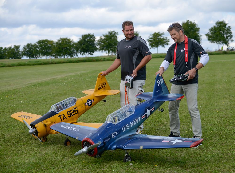 Das Wingmen-Team Foto & Bild | airplane, verkehr, technik Bilder auf ...