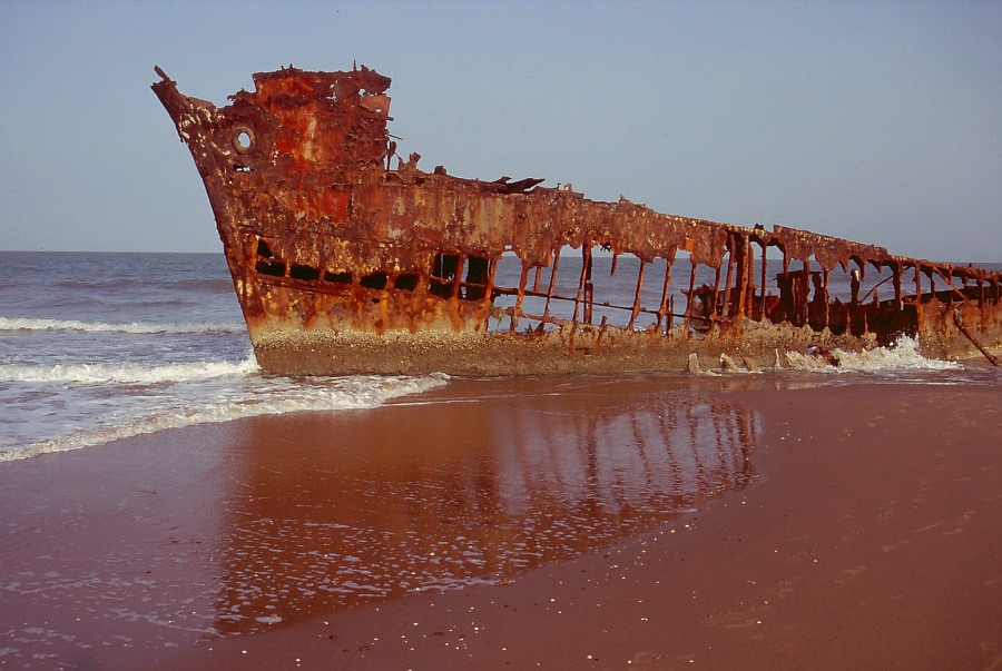 Das Wrack Foto & Bild | africa, western africa, senegal Bilder auf ...