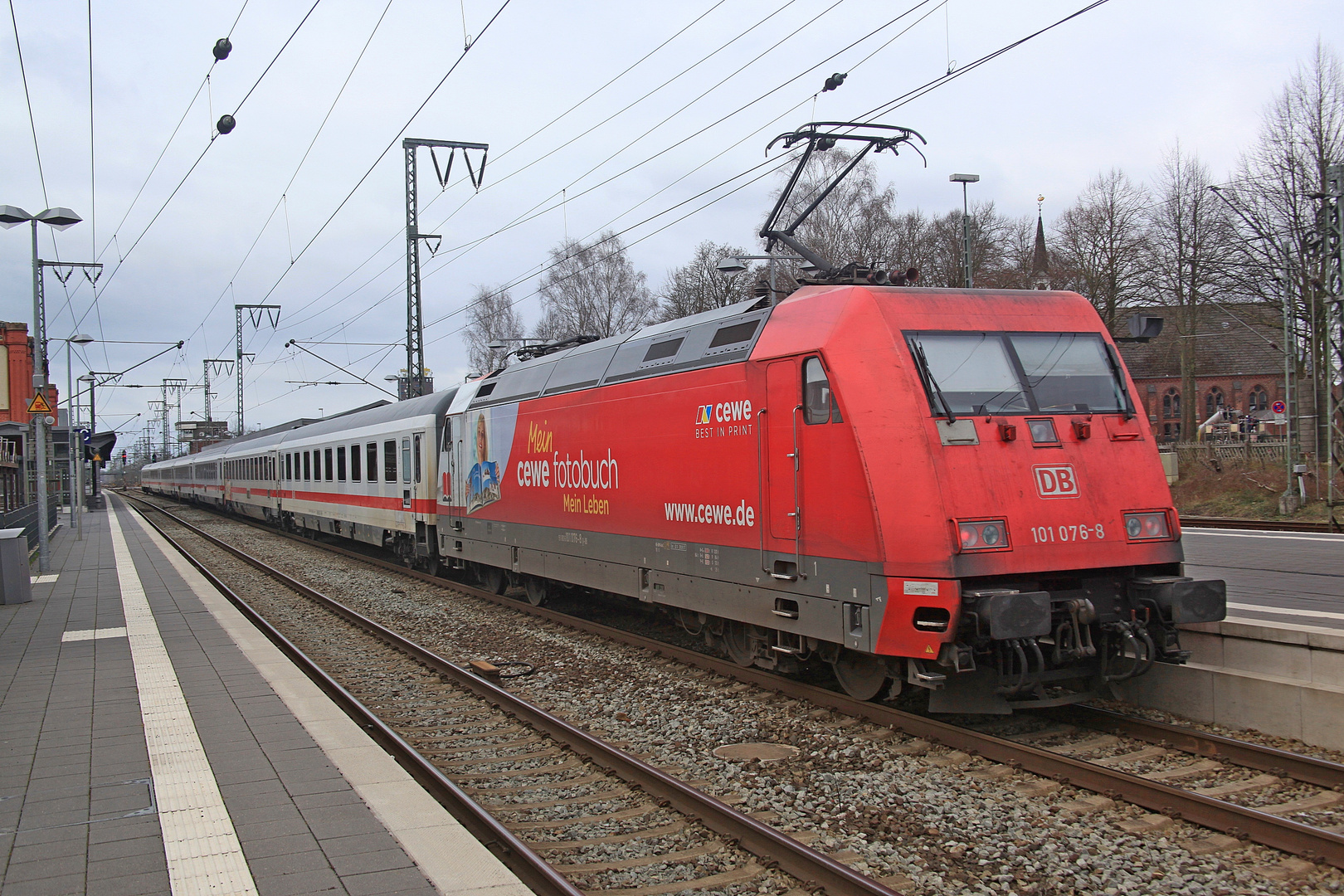 DB IC mit 101-076-8 in Leer 28-03-2019 Foto & Bild | dampf-, diesel ...