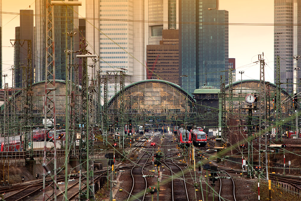 DB Netze Foto & Bild | architektur, bahnhöfe & gleise, profanbauten ...