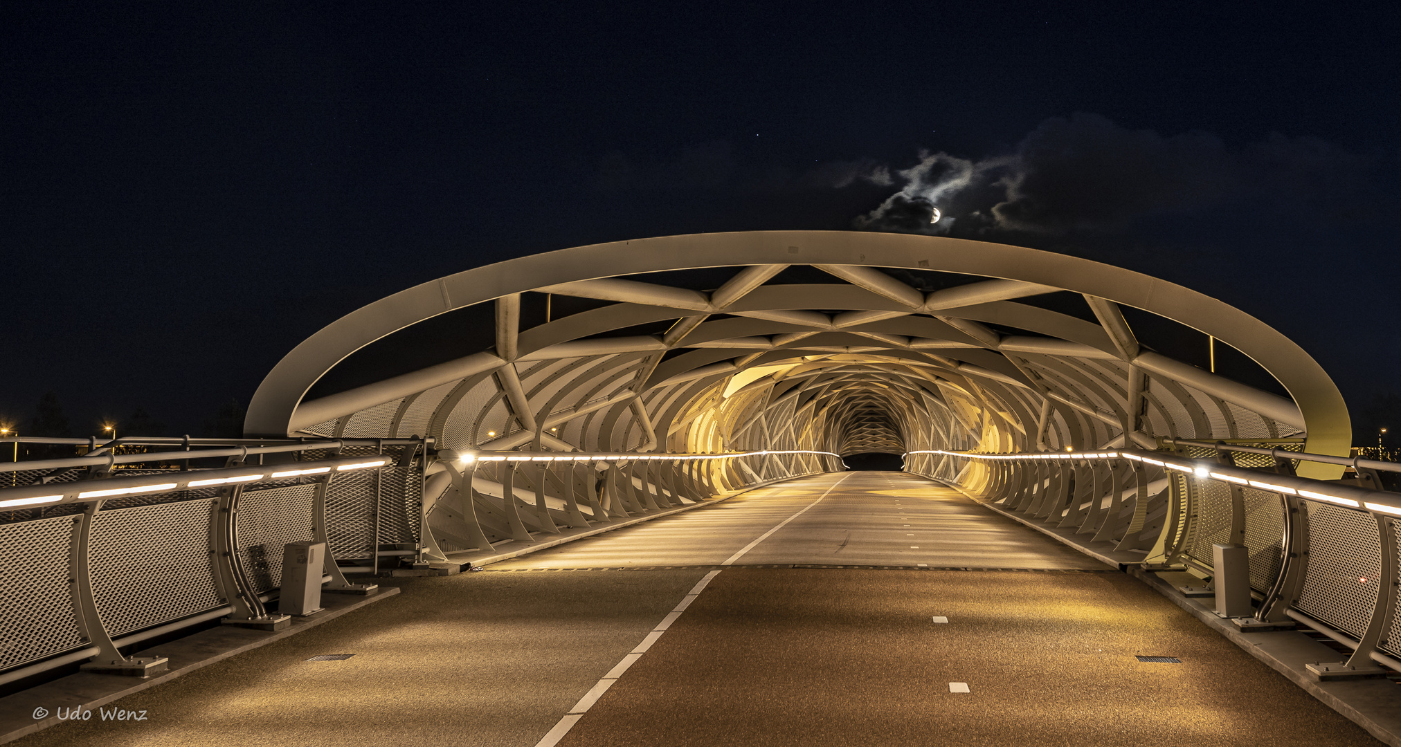 de netkous Foto & Bild | dokumentation, licht, himmel Bilder auf ...