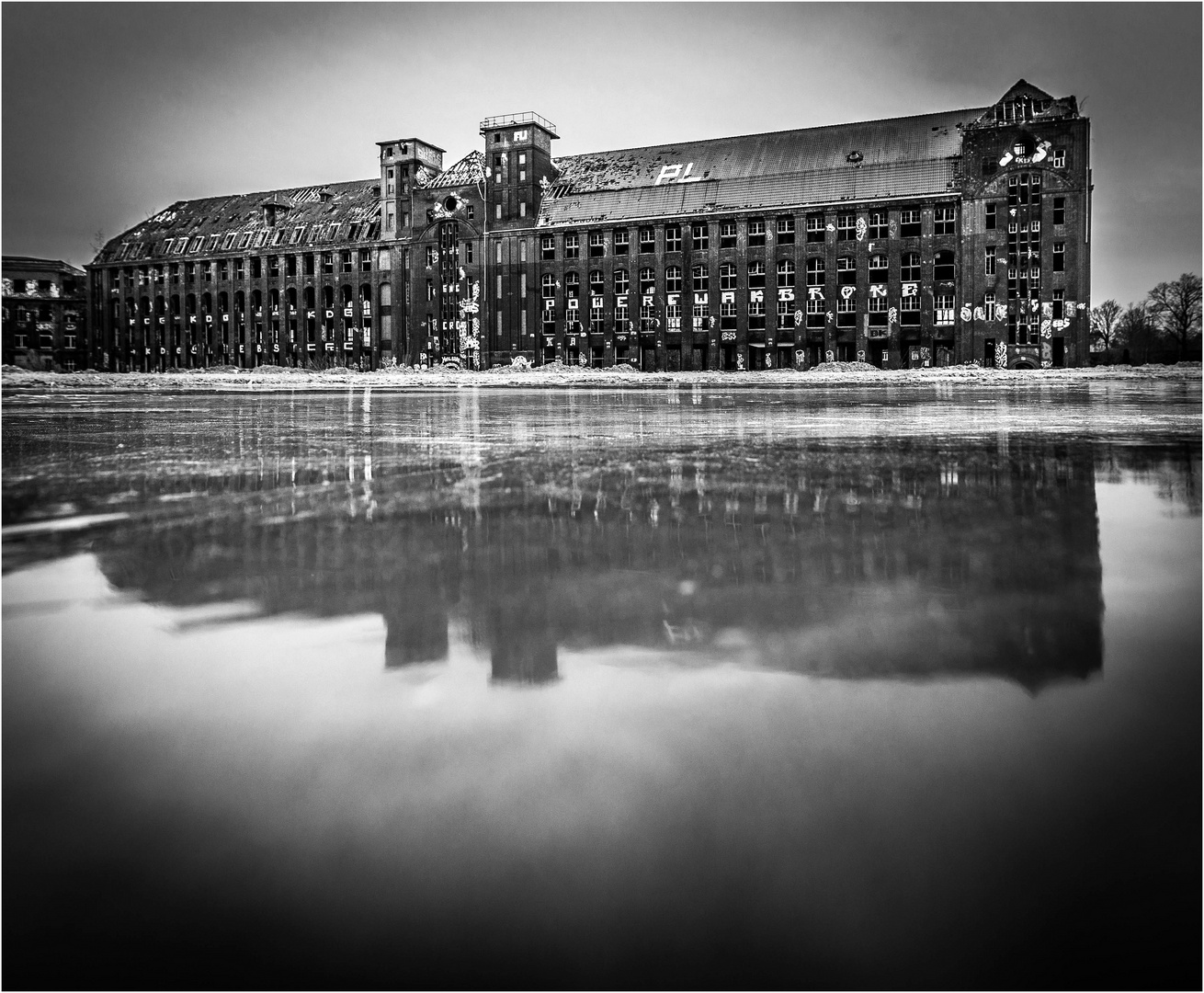 Dead Cities Foto & Bild | architektur, lost places, marode Bilder auf ...