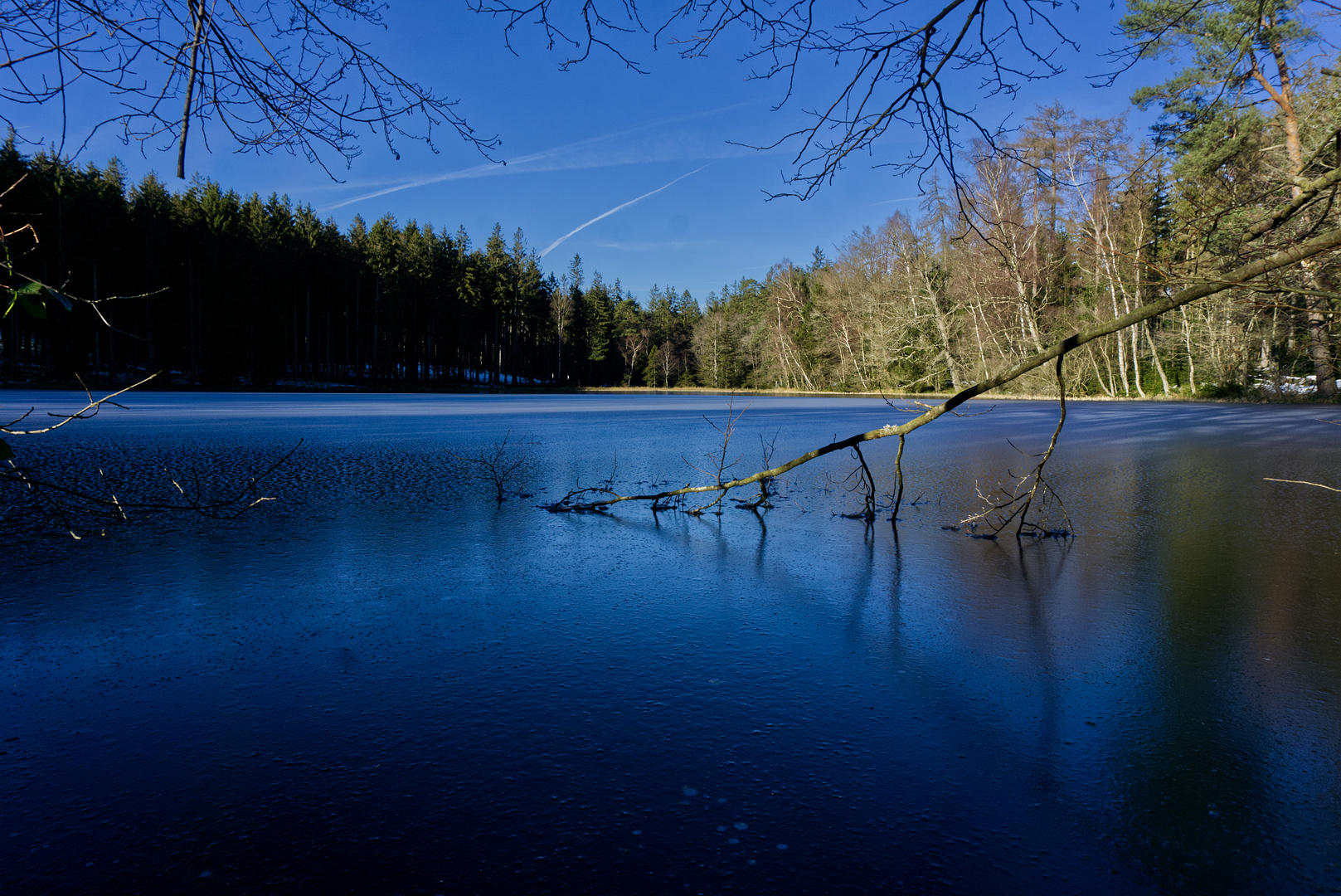 Deep Blue Pond Foto & Bild | landschaft, bach, fluss & see, natur ...