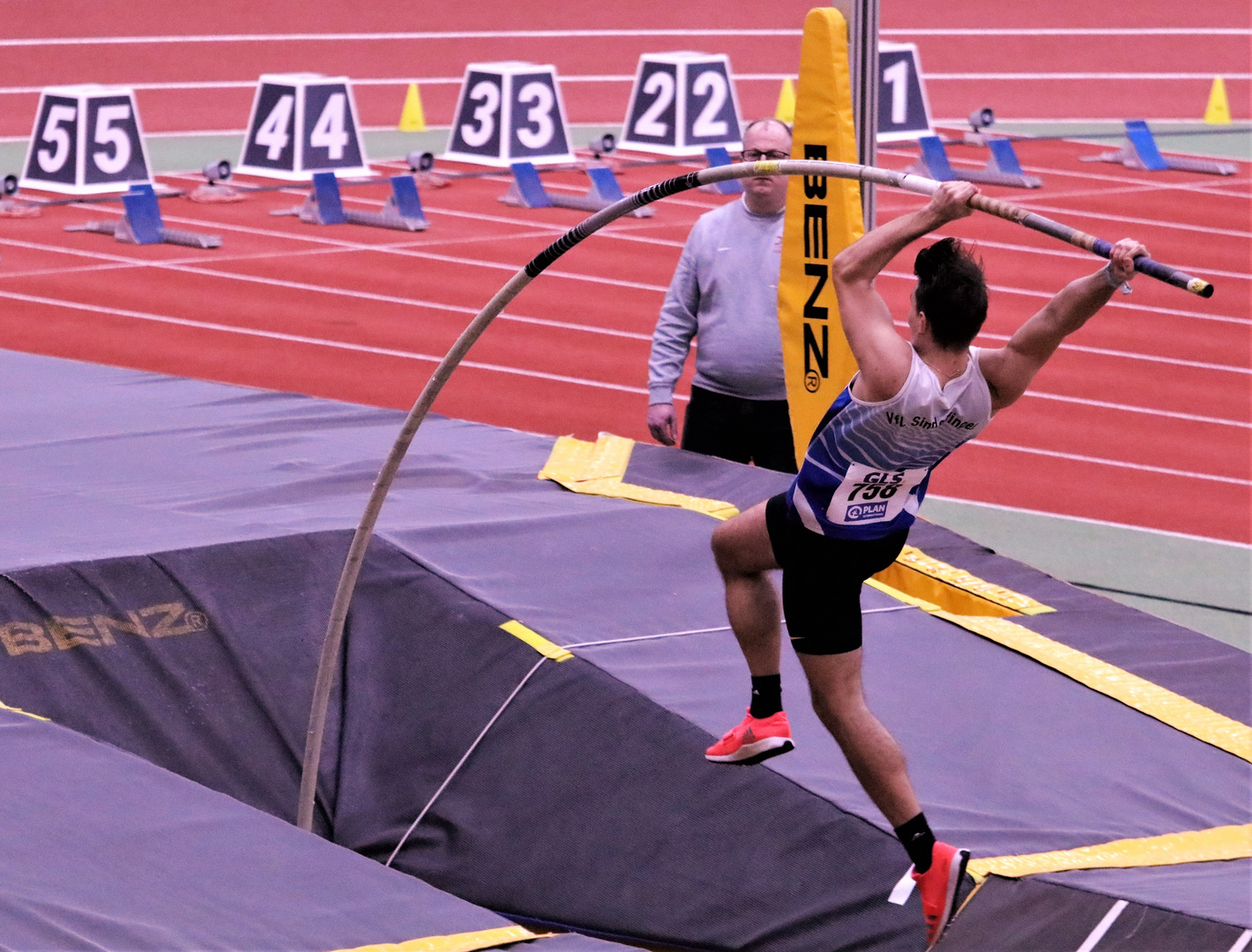 Der Absprung Foto & Bild | sport, leichtathletik, dokumentation Bilder ...