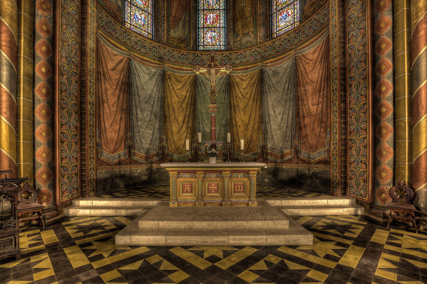 Der Altar Foto & Bild | indoor, kirche, haus Bilder auf fotocommunity Der Altar Foto & Bild | indoor, kirche, haus Bilder auf fotocommunity
