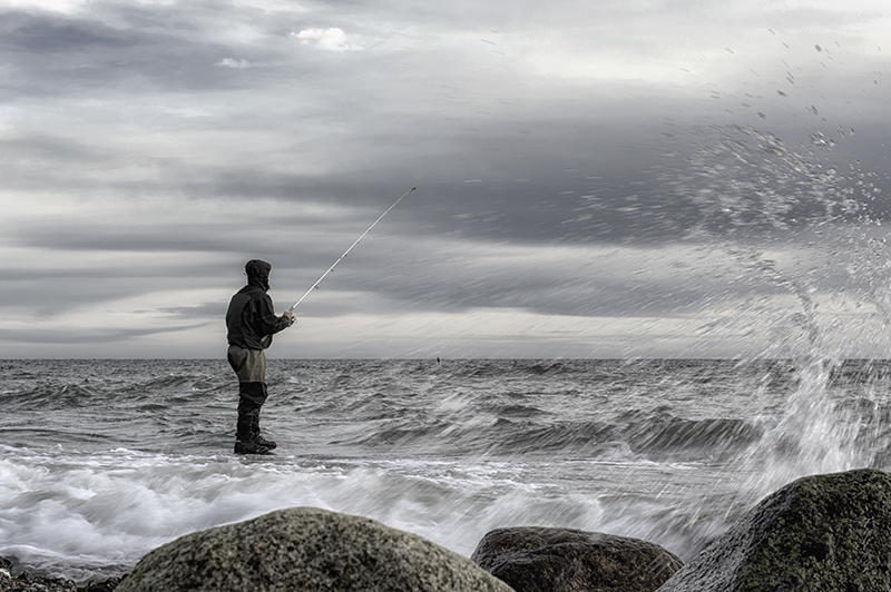 Der Angler Foto & Bild | landschaft, meer & strand, brandung Bilder auf ...