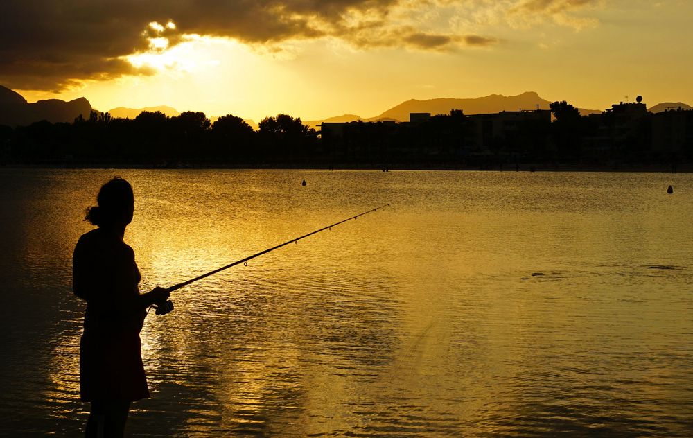 der Angler Foto & Bild | europe, balearic islands, spain Bilder auf ...