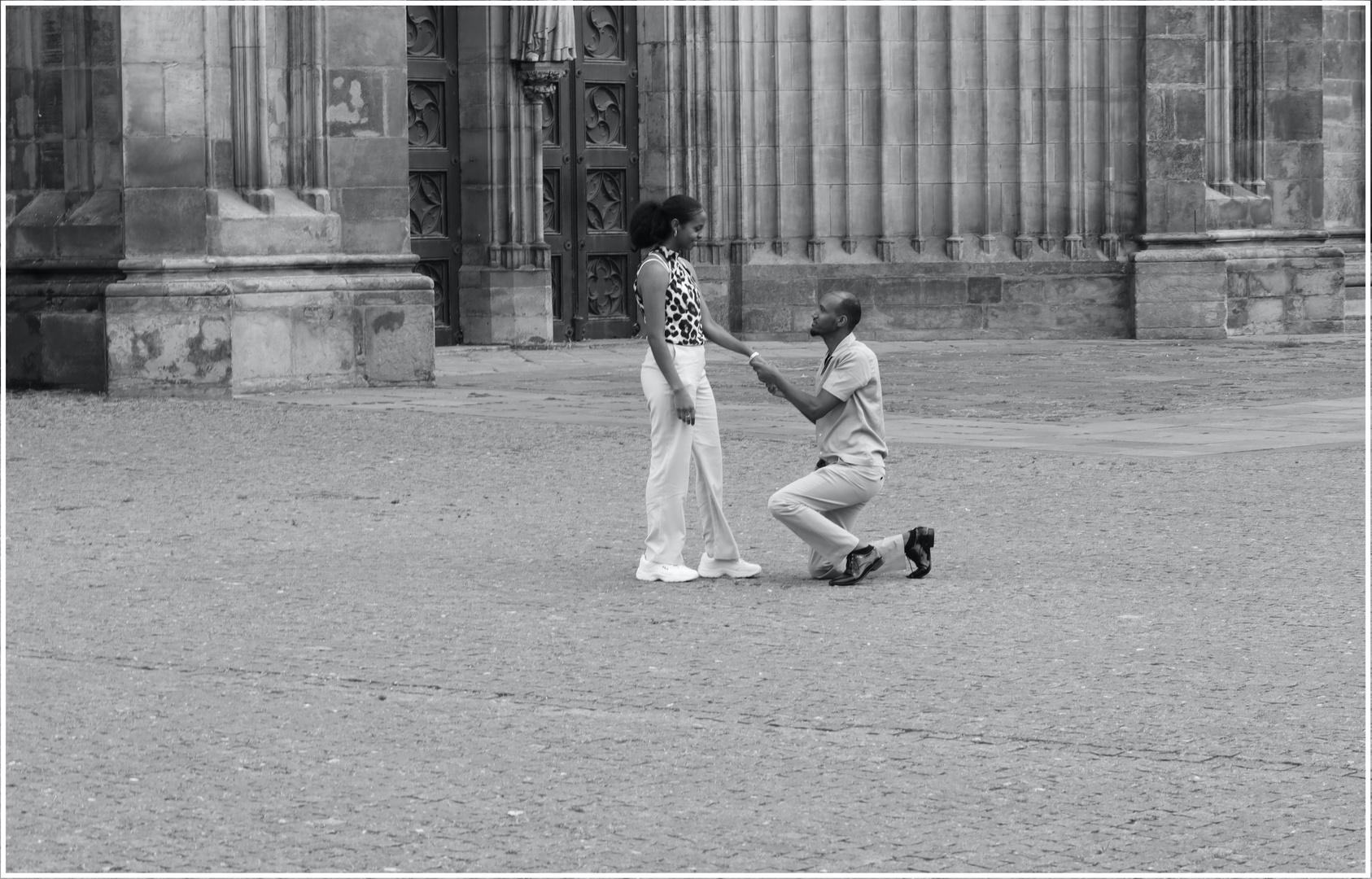 Der Antrag Foto & Bild | menschen, streetfotografie mit menschen ...