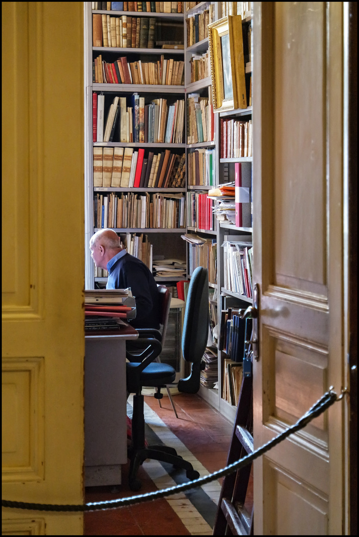 Der Archivar Foto & Bild | menschen-kinder, mann, menschen Bilder auf ...